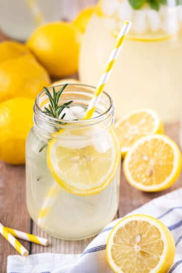 Homemade Lemon Cordial Recipe - The Cooking Collective